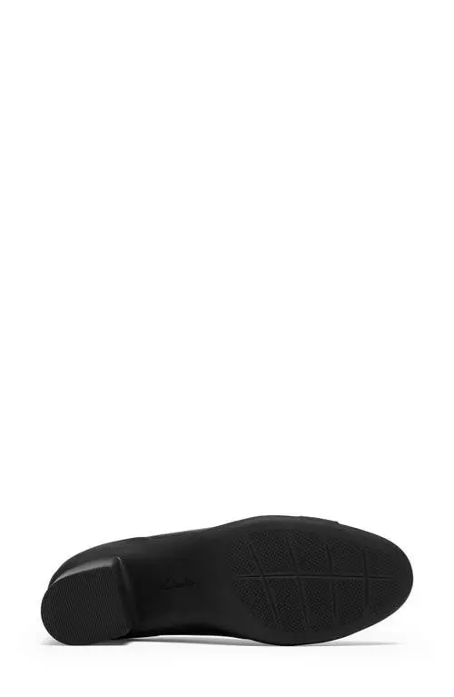 Clarks Shaya Lux Leather Pump - Black