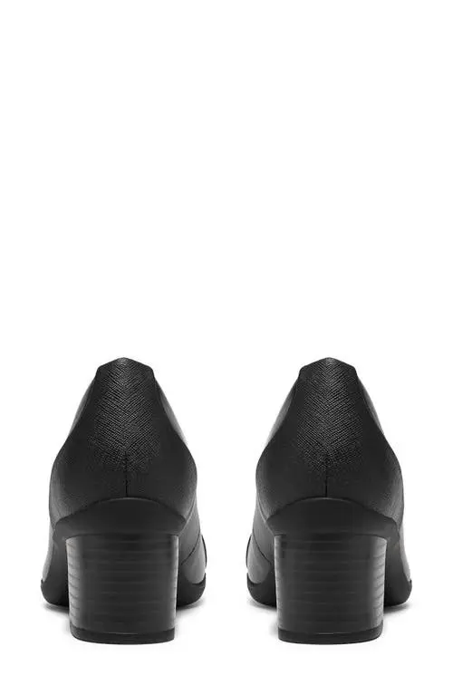 Clarks Shaya Lux Leather Pump - Black