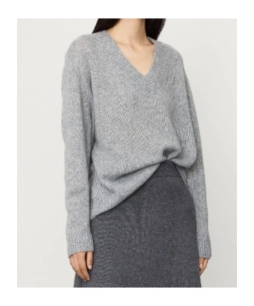 LISA YANG Leona V-neck Knitted Jumper