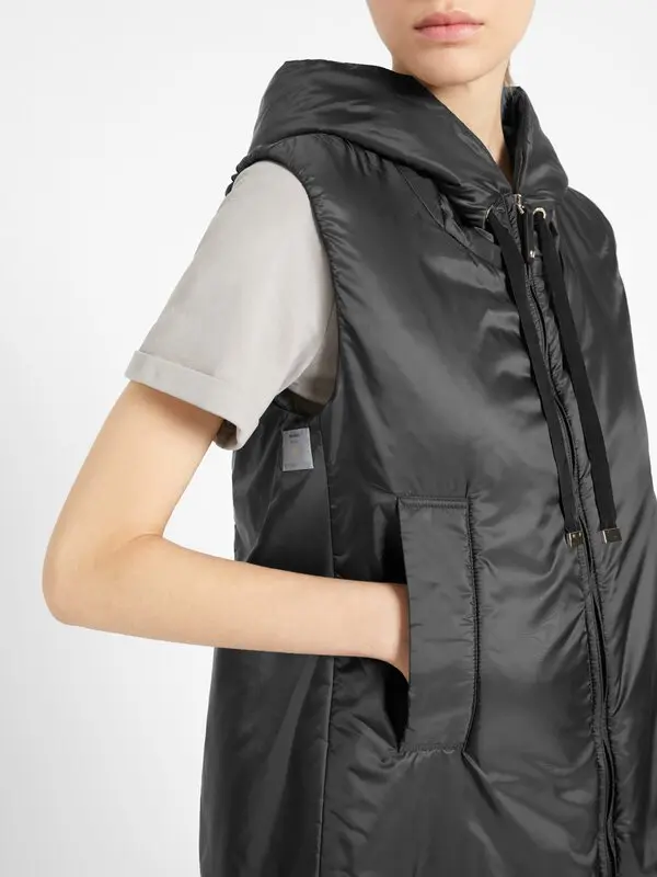 Max Mara Zip-up Drawstring Gilet