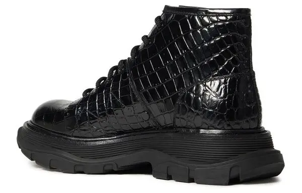 Alexander McQueen Crocodile Effect Lace Up Boots - Black