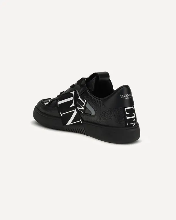 Valentino Garavani Vl7n Low-top Sneakers