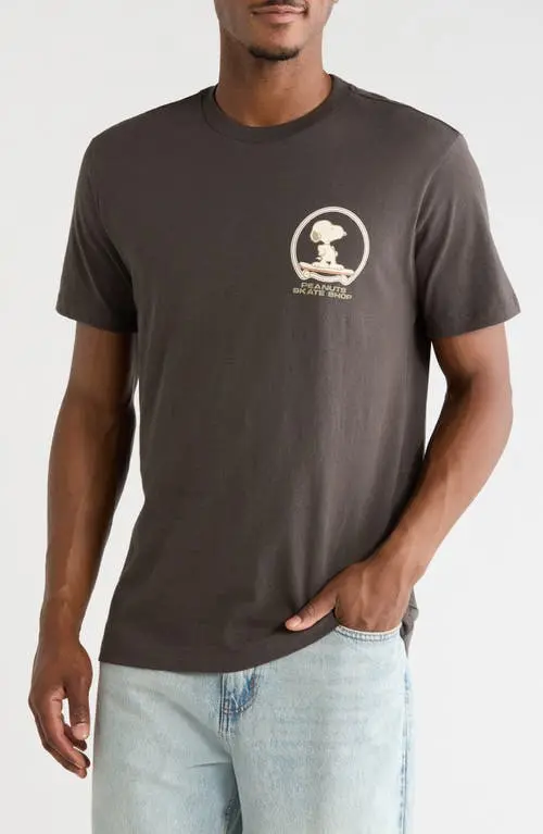 THE FORECAST AGENCY Peanuts Skate Club Graphic T-shirt - Pirate Black