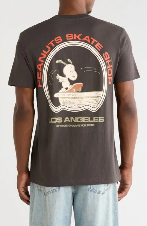 THE FORECAST AGENCY Peanuts Skate Club Graphic T-shirt