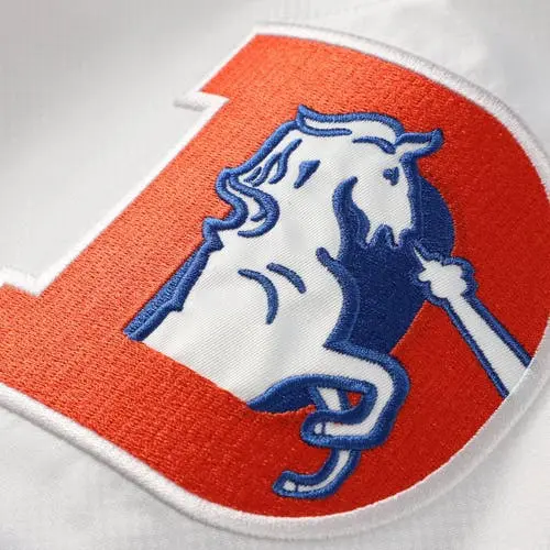 Mitchell & Ness Denver Broncos Head Coach Anorak Quarter-zip Windbreaker Jacket