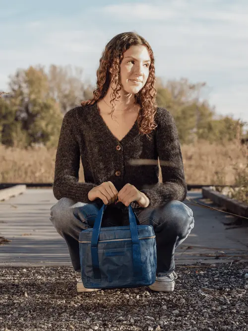 OUT OF THE WOODS Walrus Lunch Cooler - Navy
