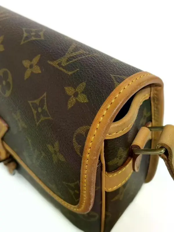LOUIS VUITTON Sologne Shoulder Bag
