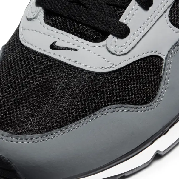 Nike Max Correlate Sneakers