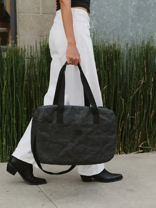OUT OF THE WOODS Leo Grande Carryall Cooler