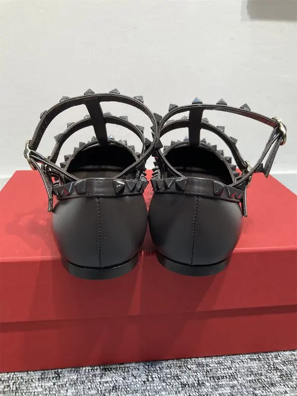 Valentino Garavani Rockstud Leather Ballerina Flats - Brown