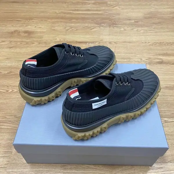 Thom Browne Molded-sole Lace-up Duck Shoes
