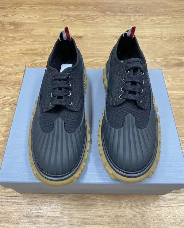 Thom Browne Molded-sole Lace-up Duck Shoes