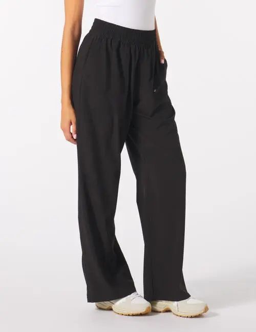 GLYDER Sydney Wide-leg Stretch Woven Pants - Black