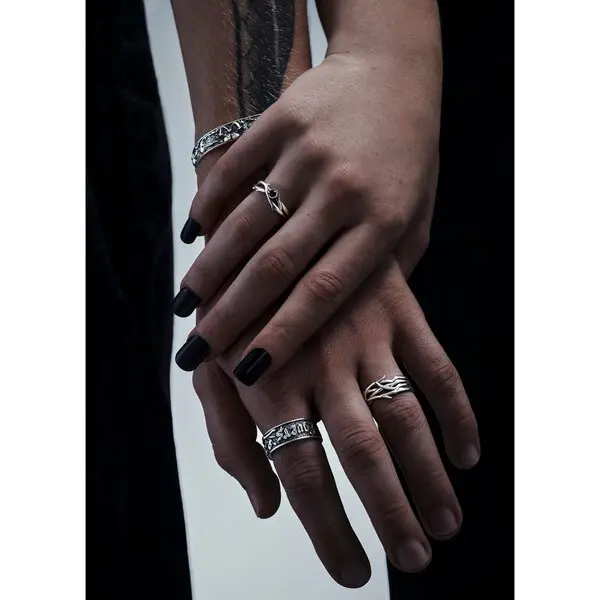 DISTURBIA Rosethorn Sterling Ring - Silver