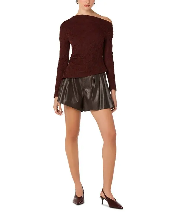 Astr The Label Miah Asymmetric Neck Top