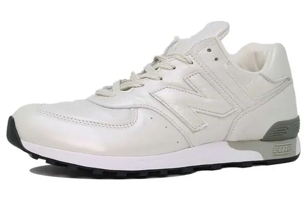 NEW BALANCE Nb 576 Low Top Sneakers - Silver/white