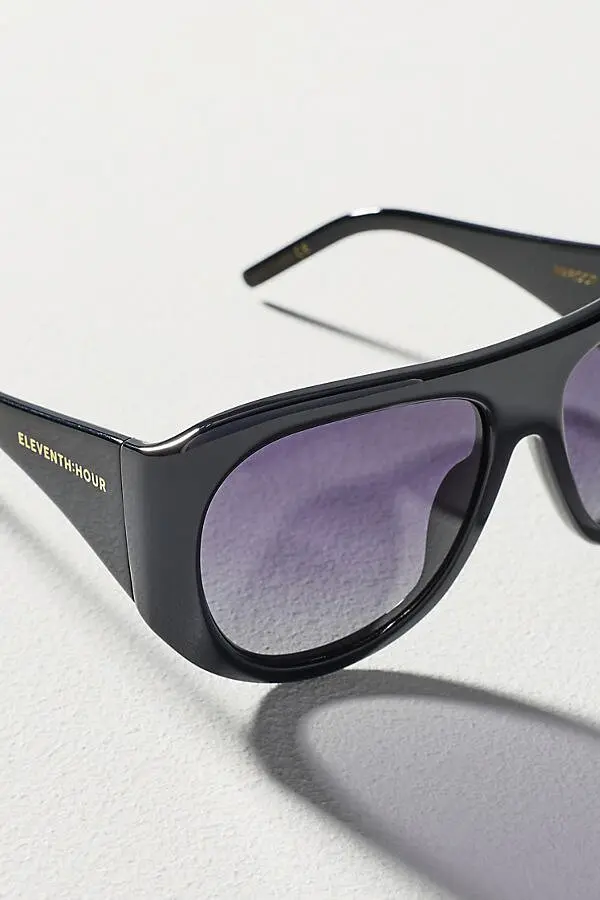 ELEVENTH HOUR Oversized Aviator Sunglasses - Black