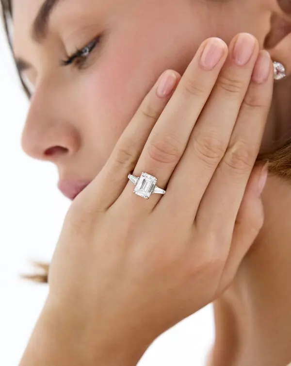 Ring Concierge 3.06 Ct. Emerald Lab Diamond Engagement Ring With Tapered Baguettes In Platinum