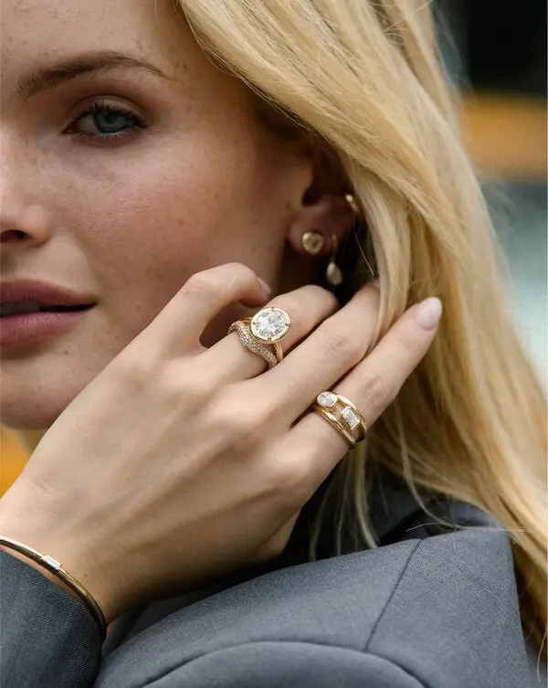 Ring Concierge 3.52 Ct. Oval Lab-grown Diamond Cloud Bezel Engagement Ring