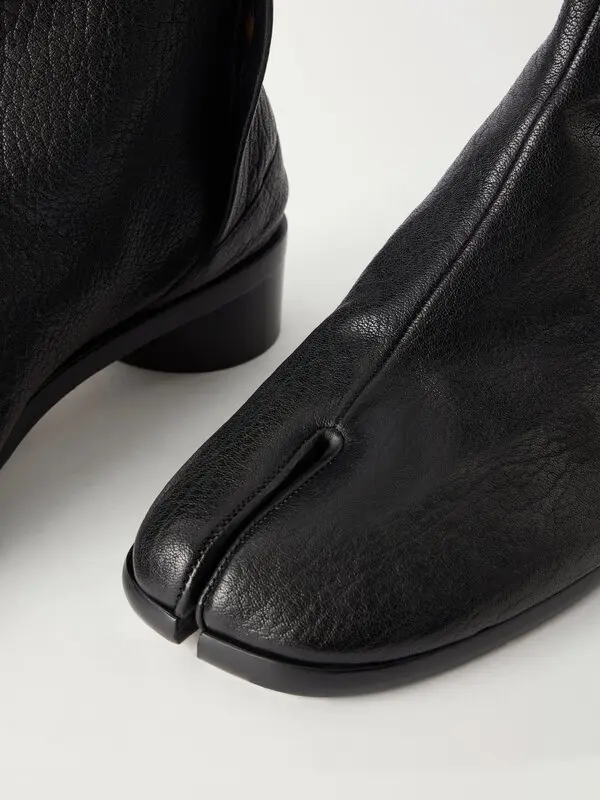 MAISON MARGIELA Tabi Split-toe Leather Boots - Black