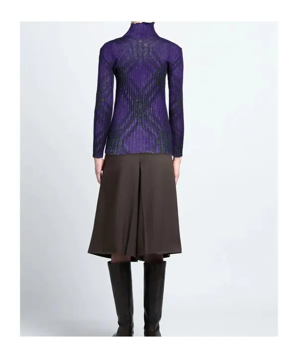 Burberry Ribbed-knit Two-tone Turtleneck Long Sleeve Top
