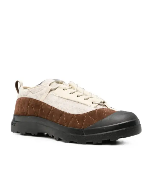 RANRA Round-toe Lace-up Sneakers