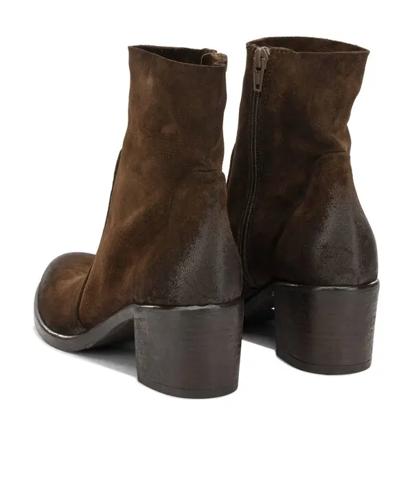 STRATEGIA Mid Heel Block Ankle Boots With Zip Up And Distressed Texture