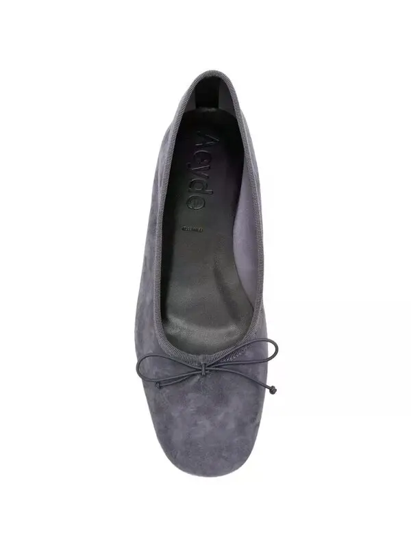 AeydĒ Tiby Suede Ballet Flats With Bow Detailing - Grey