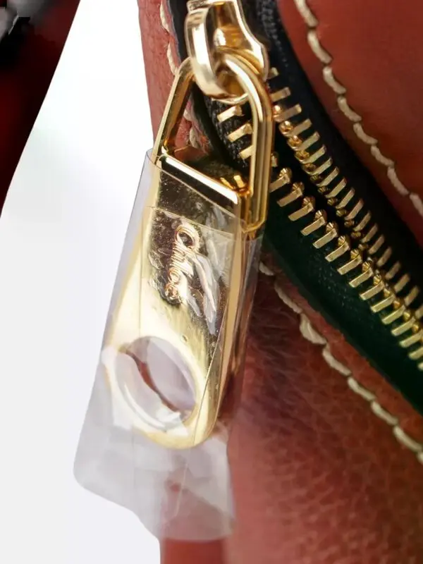Chloé 2002-2026 Small Leather Daria Satchel