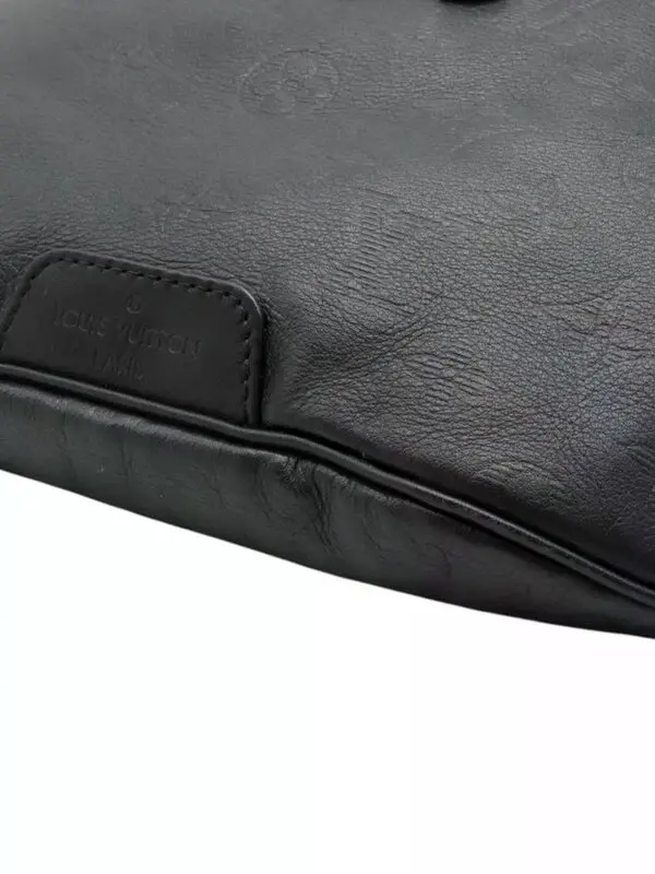 LOUIS VUITTON 2019 Monogram Shadow Discovery Bumbag Belt Bag