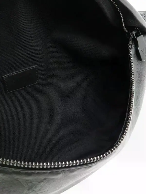 LOUIS VUITTON 2019 Monogram Shadow Discovery Bumbag Belt Bag