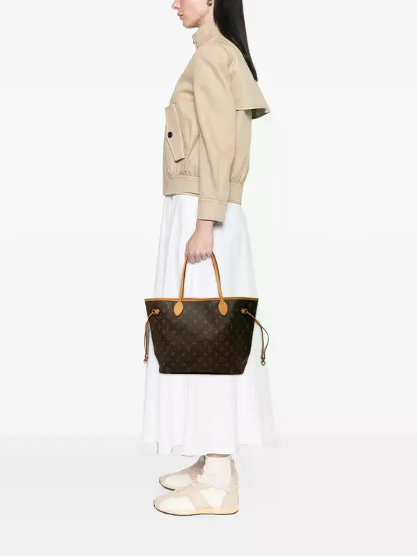 LOUIS VUITTON 2009 Monogram Neverfull Mm Tote Bag - Brown