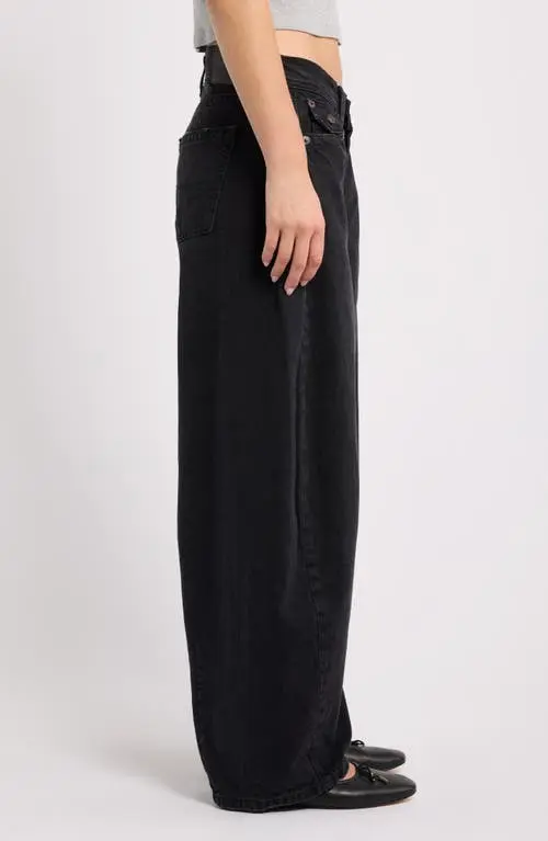 BDG URBAN OUTFITTERS Kayla Low Rise Cocoon Jeans