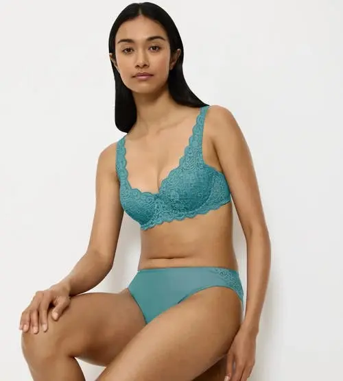 TRIUMPH Amourette Stretch Lace Underwire Bra - White