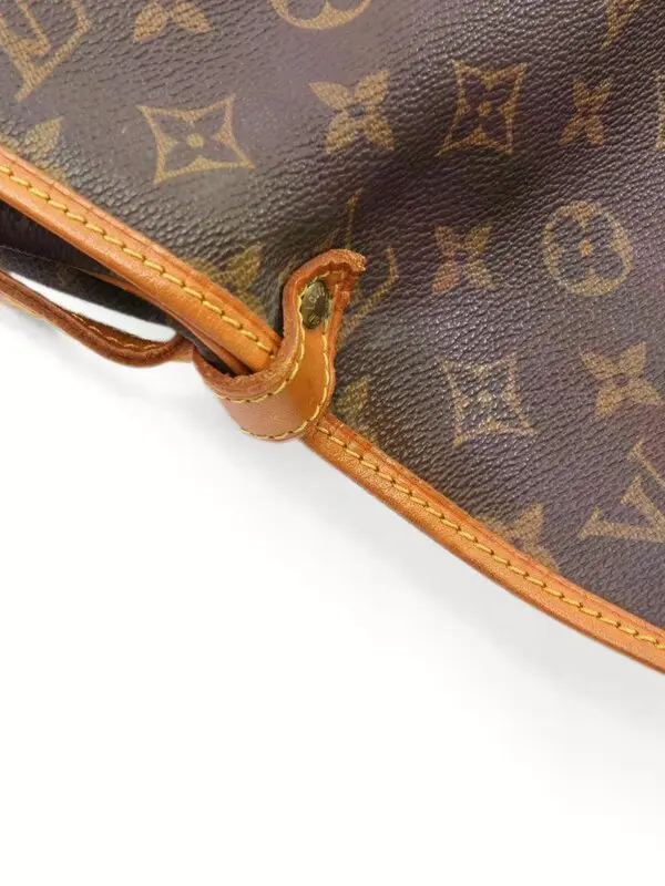 LOUIS VUITTON 1992 Monogram Saumur Shoulder Bag