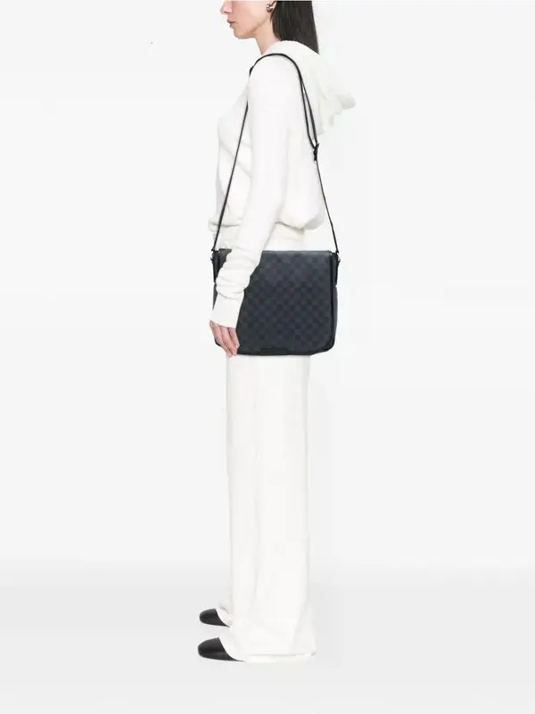LOUIS VUITTON Damier Graphite Daniel Mm Crossbody Bag - Black
