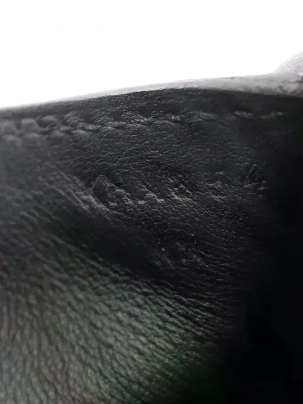 Hermès Mini Lindy Shoulder Bag - Black