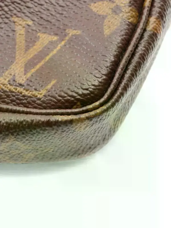 LOUIS VUITTON X Takashi Murakami 2004 Pochette Accessoires Panda Shoulder Bag