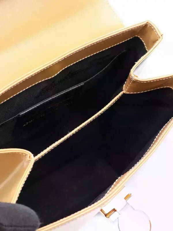 FERRAGAMO Gancini Two-way Leather Tote Bag - Neutrals