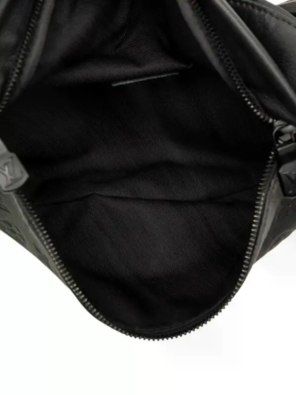 LOUIS VUITTON 2021-2026 Monogram Shadow Discovery Bumbag Belt Bag