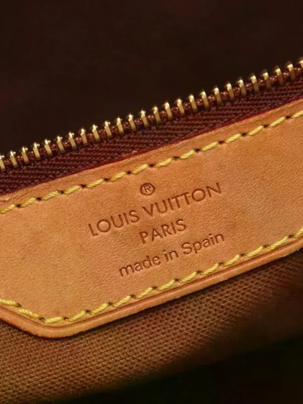 LOUIS VUITTON Monogram Canvas Batignolles Horizontal Tote Bag