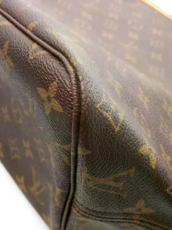 LOUIS VUITTON Monogram Canvas Neverfull Mm Tote Bag - Brown
