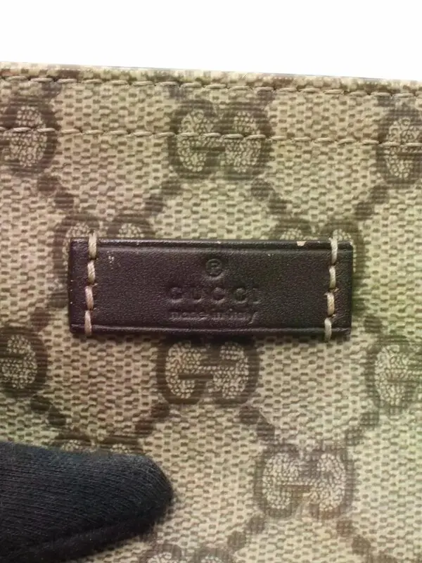 Gucci Gg Supreme Monogram Shoulder Bag