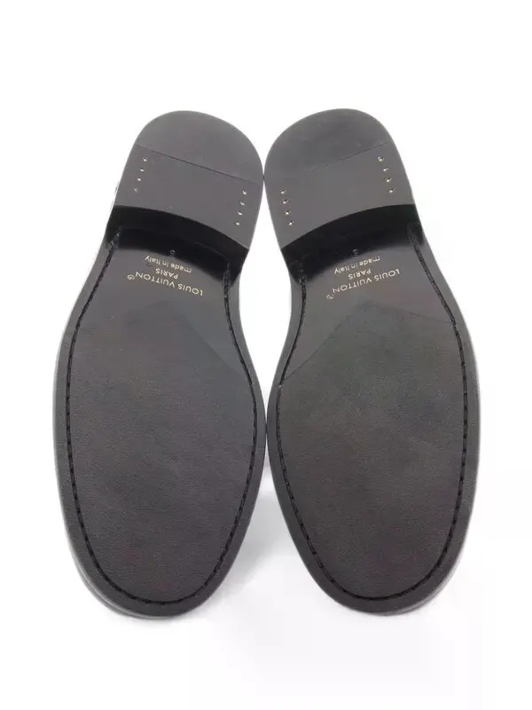 LOUIS VUITTON 2023 Studded Loafers