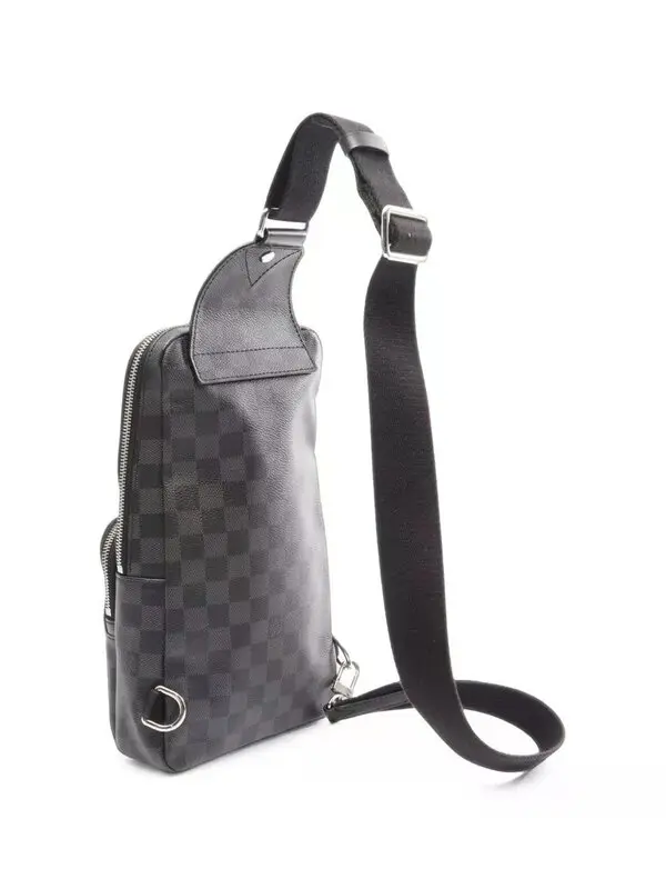 LOUIS VUITTON 2020 Avenue Messenger Bag