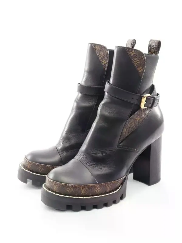 LOUIS VUITTON Star Trail Monogram Boots