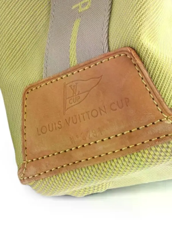 LOUIS VUITTON 2002 Volunteer Damier Geant Shoulder Bag