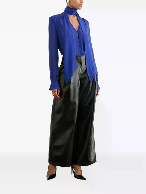 TOCCIN Kaila Tie-neck Button-front Blouse