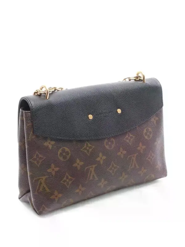 LOUIS VUITTON Monogram Chain Shoulder Bag