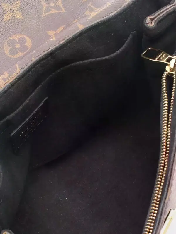 LOUIS VUITTON 2019 Monogram Chain Shoulder Bag